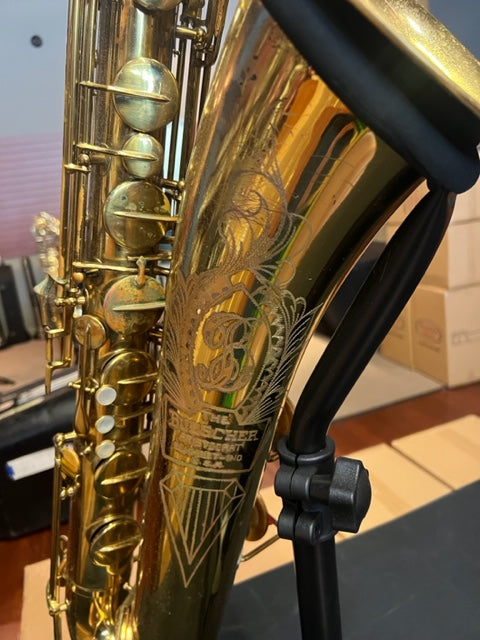 1950's Buescher "Big B" Baritone Saxophone – The Brass and Woodwind Gurus